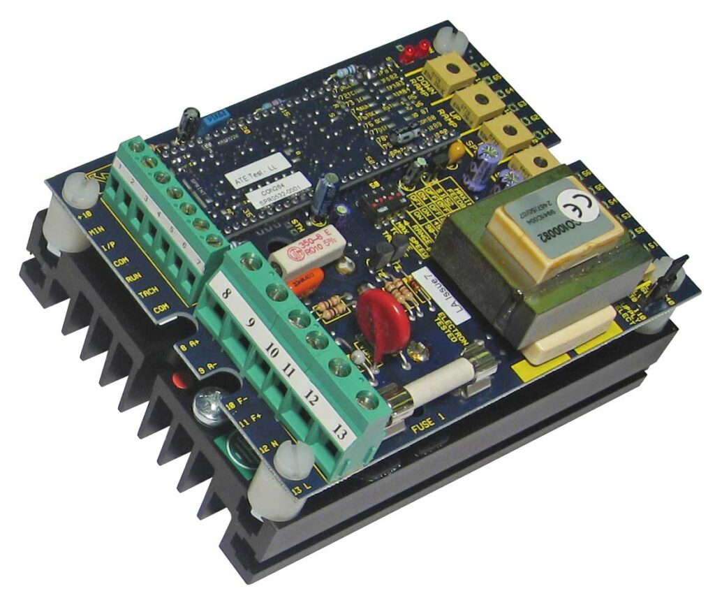 800 Small footprint speed controller for permanent magnet or shunt wound motors up to 1.1KW. Non ...